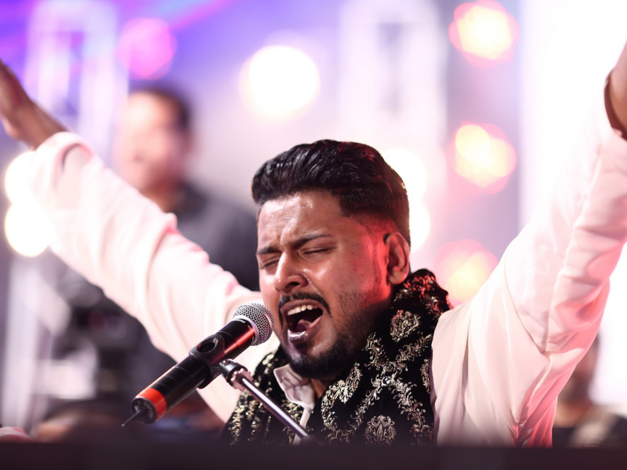 Hamza Akram Qawwal & Brothers: Sufi Songs of Pakistan (RBA) - Roulette