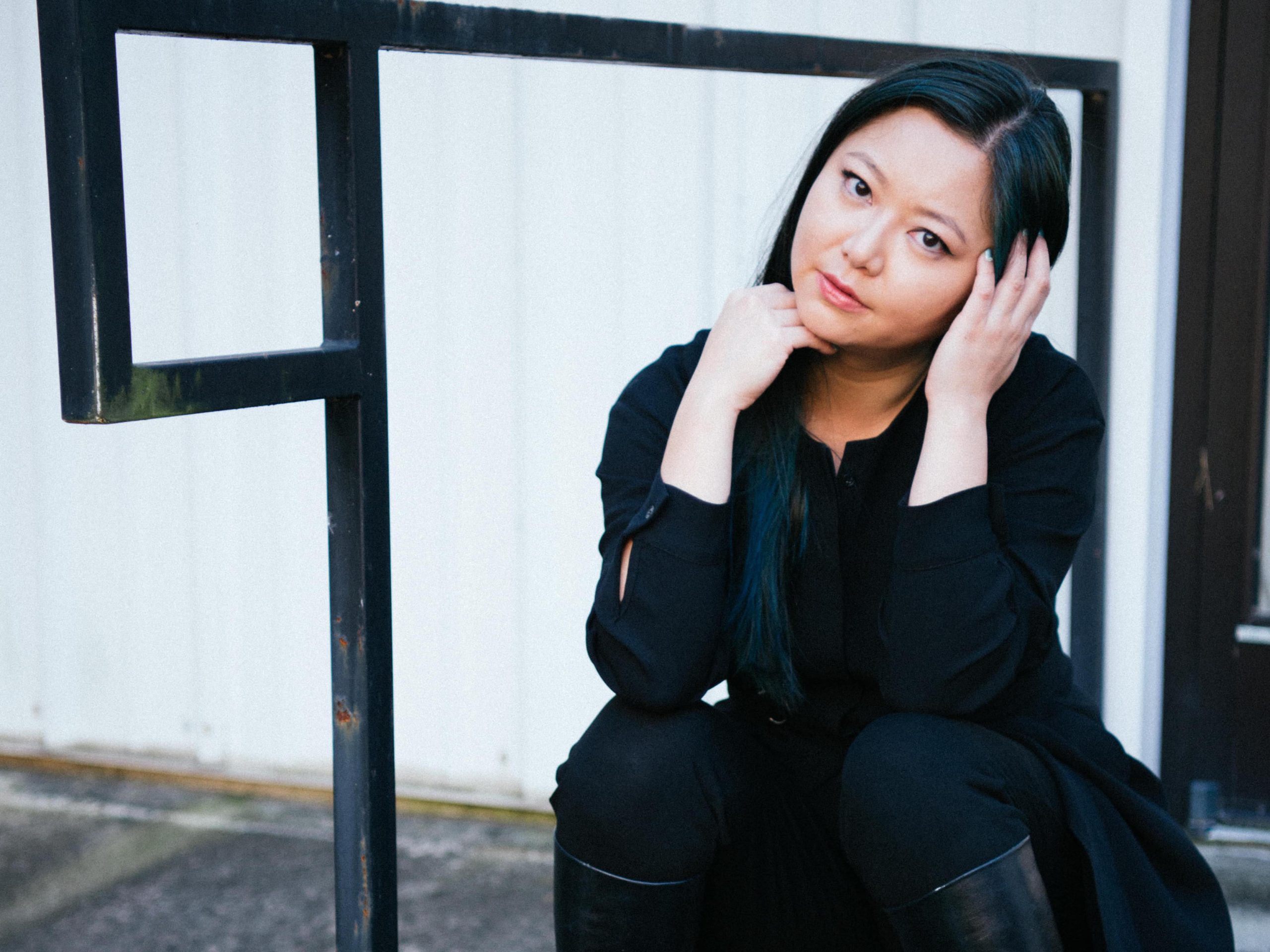 Vicky Chow performs Philip Glass Etudes Book 2 - Roulette