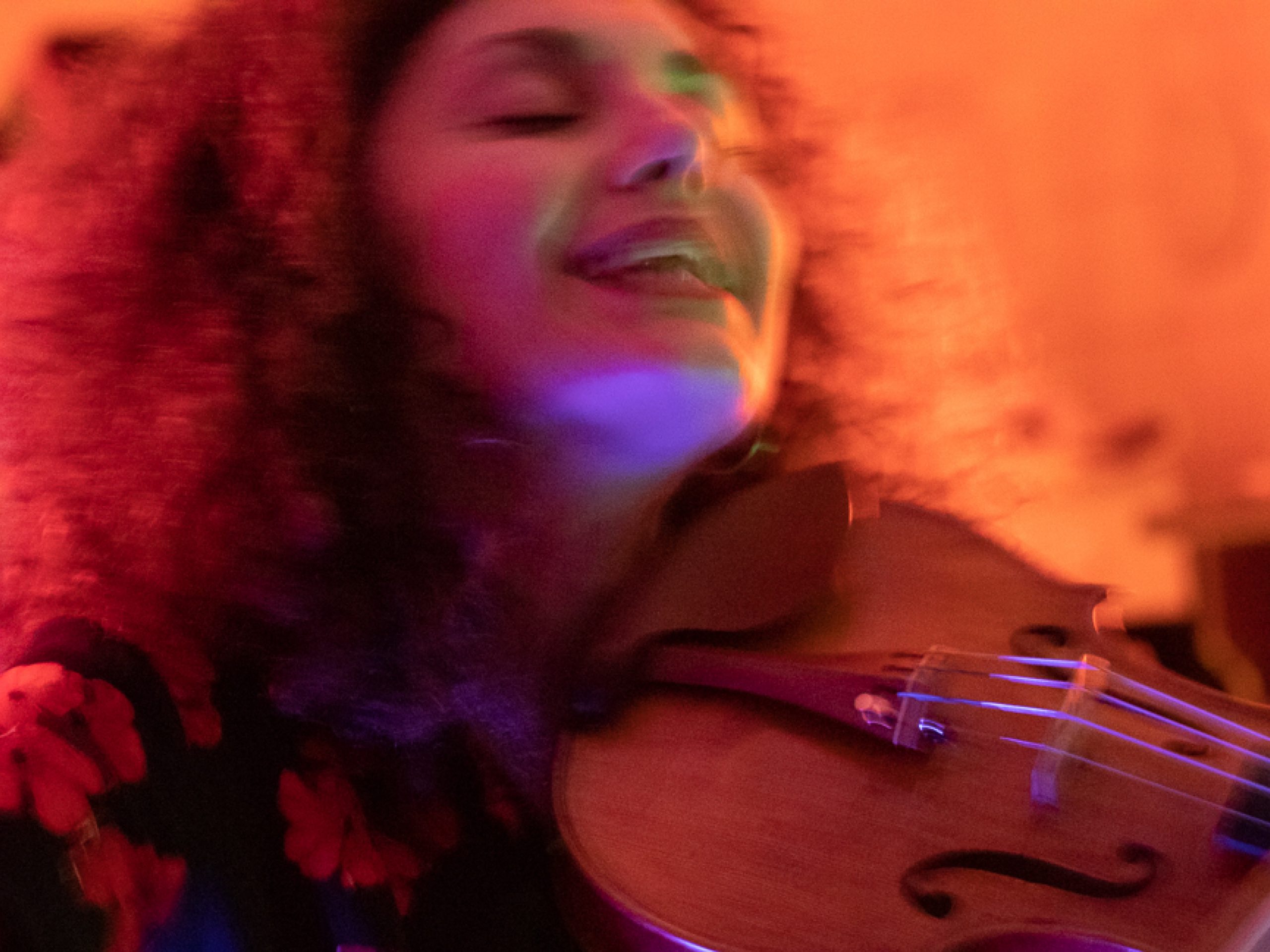 Biliana Voutchkova & DARA Strings - Roulette