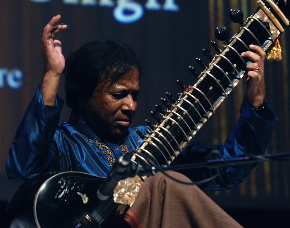 RBA: A World In Trance Festival: Shahid Parvez + Lalgudi Vijayalakshmi ...