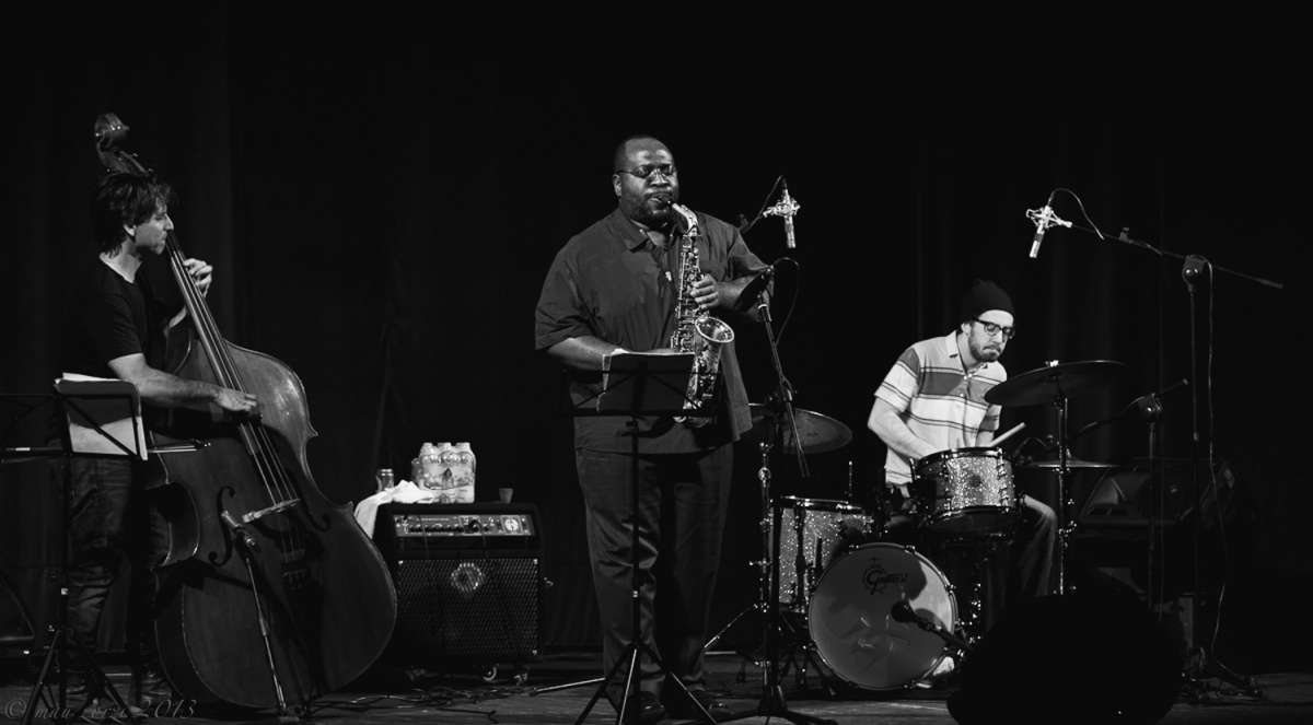 Darius Jones Trio - Roulette