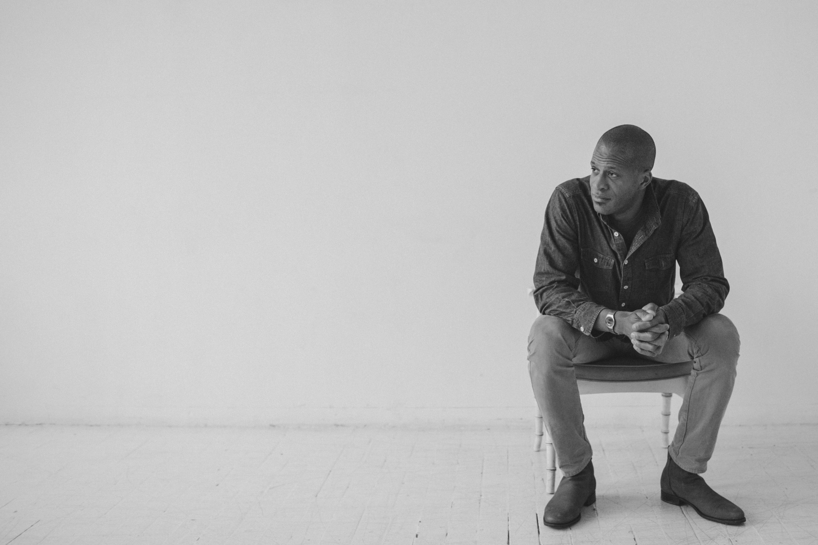 Joseph C Phillips Jr & Numinous: The Grey Land - Roulette